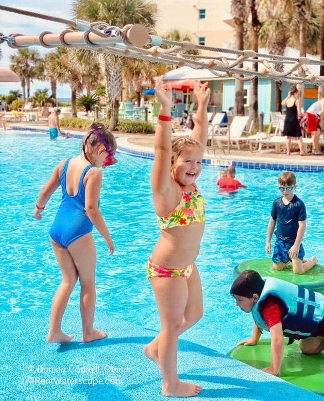 Waterscape B220, Ground Floor Condo-Waterpark-Lazy River-Waterslide!